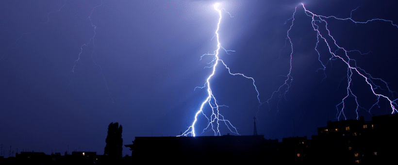 [:es]¿Sabes cómo funciona un pararrayos?[:]